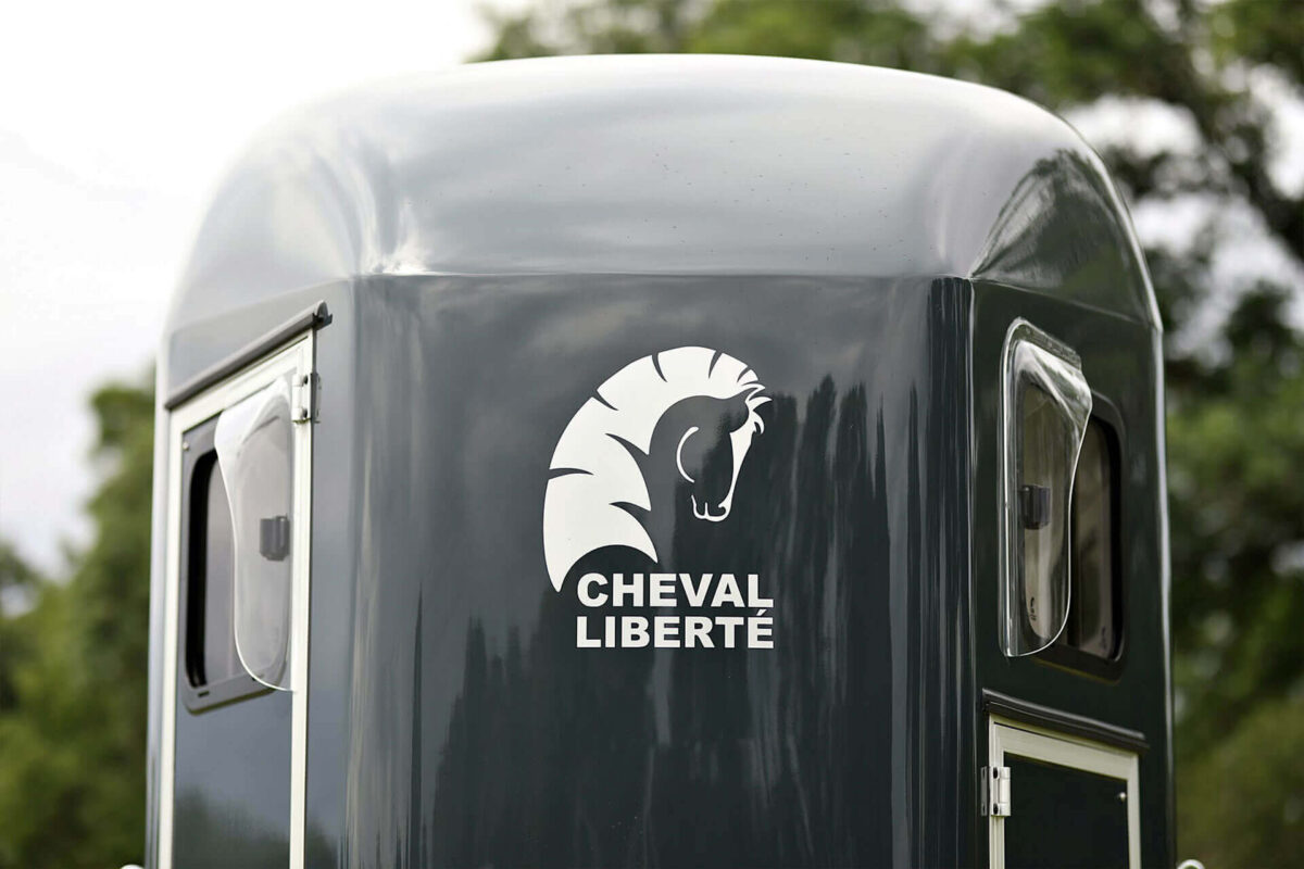 Cheval Liberté GOLD 3 · Anhaenger Engler