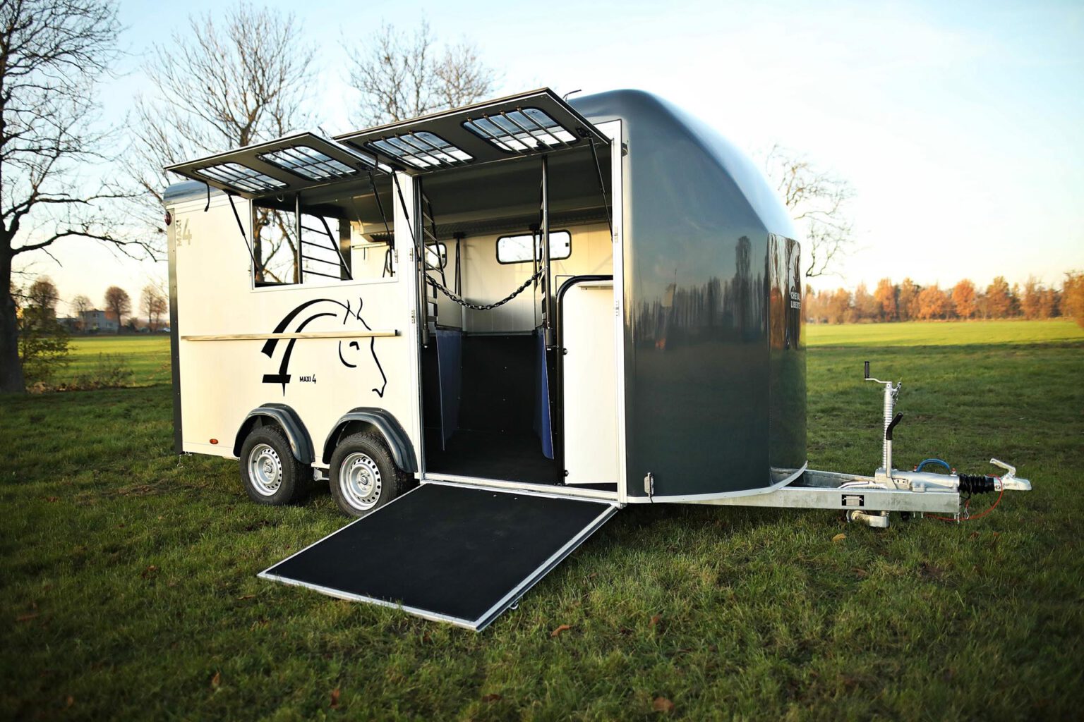 Cheval Liberté Optimax (Maxi 4) · Anhaenger Engler